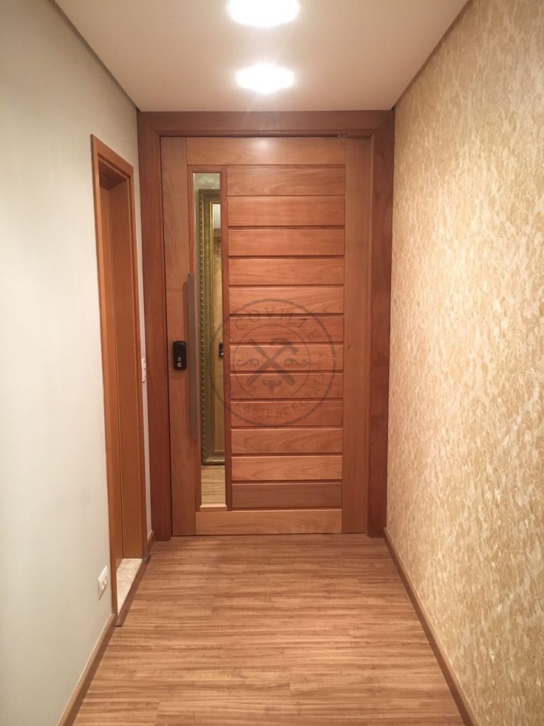 Porta pivotante em madeira maciça com visor de vidro de 8 milímetros ...